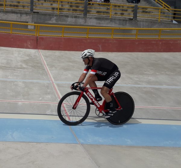 El ciclista Pedro Vaca volvió a los entrenamientos con miras al ...
