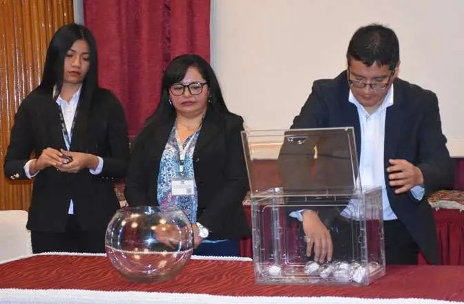 Diputada Luciana Campero quiere fundamentar inhabilitación de Marco ...