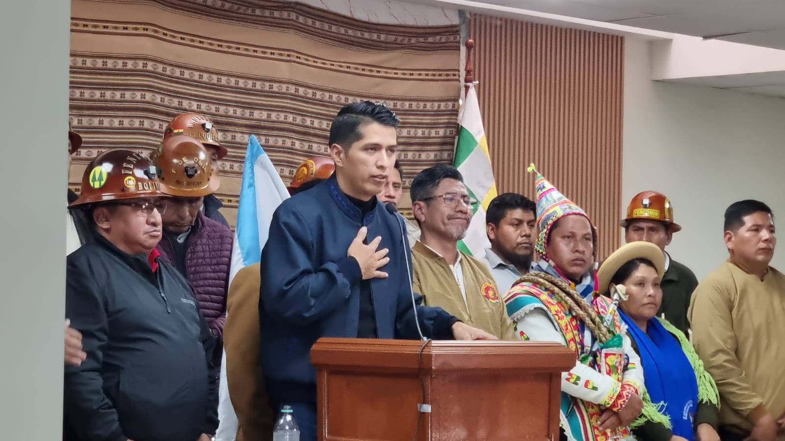 Andrónico celebra su habilitación como candidato, llama a la unidad y ...